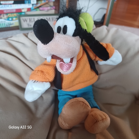 Disney | Toys | Vintage Goofy Stuffed Animal | Poshmark